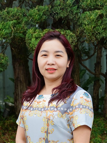 Đội ngũ nhân sự